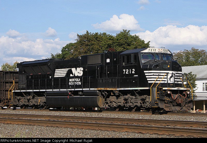 NS 7212